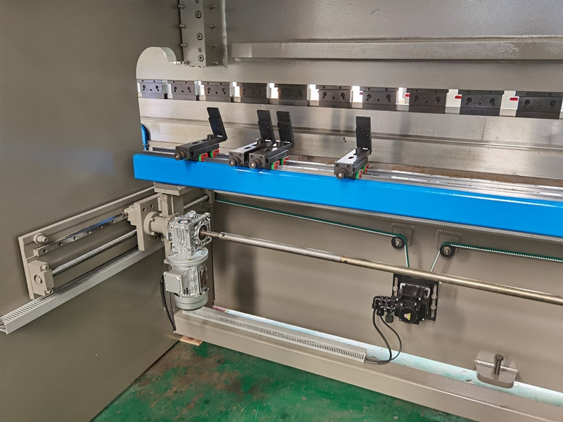 Sheet metal 160Ton 6M cnc hydraulic press brake machine 6000mm hydraulic bending machine | Ma ...