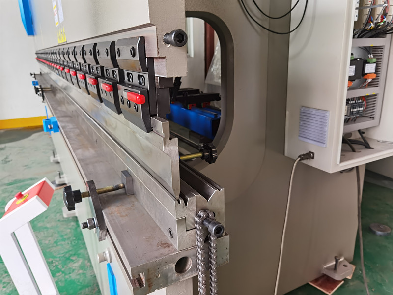 Sheet metal 160Ton 6M cnc hydraulic press brake machine 6000mm hydraulic bending machine | Ma ...