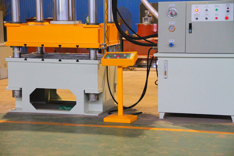 Working principle, performance and characteristics of sheet metal four-column hydraulic press ...